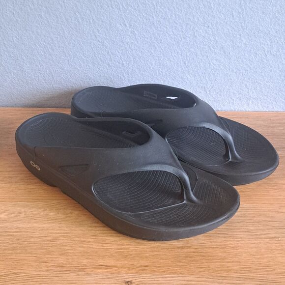 OOFOS | Shoes | Oofos Original Recovery Comfort Thong Flip Flop Sandals ...